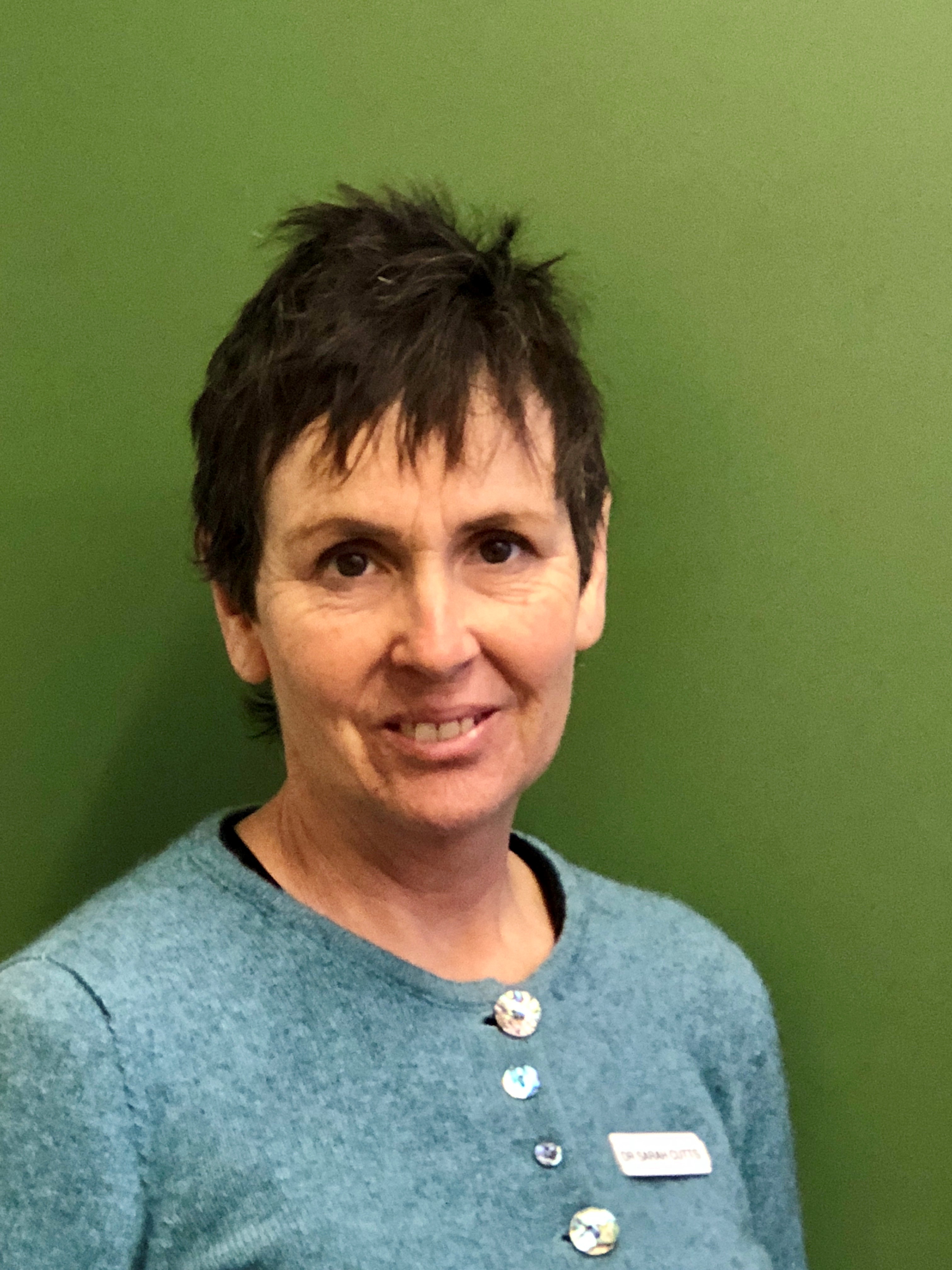 Sarah Cutter's Instagram, Twitter & Facebook on IDCrawl